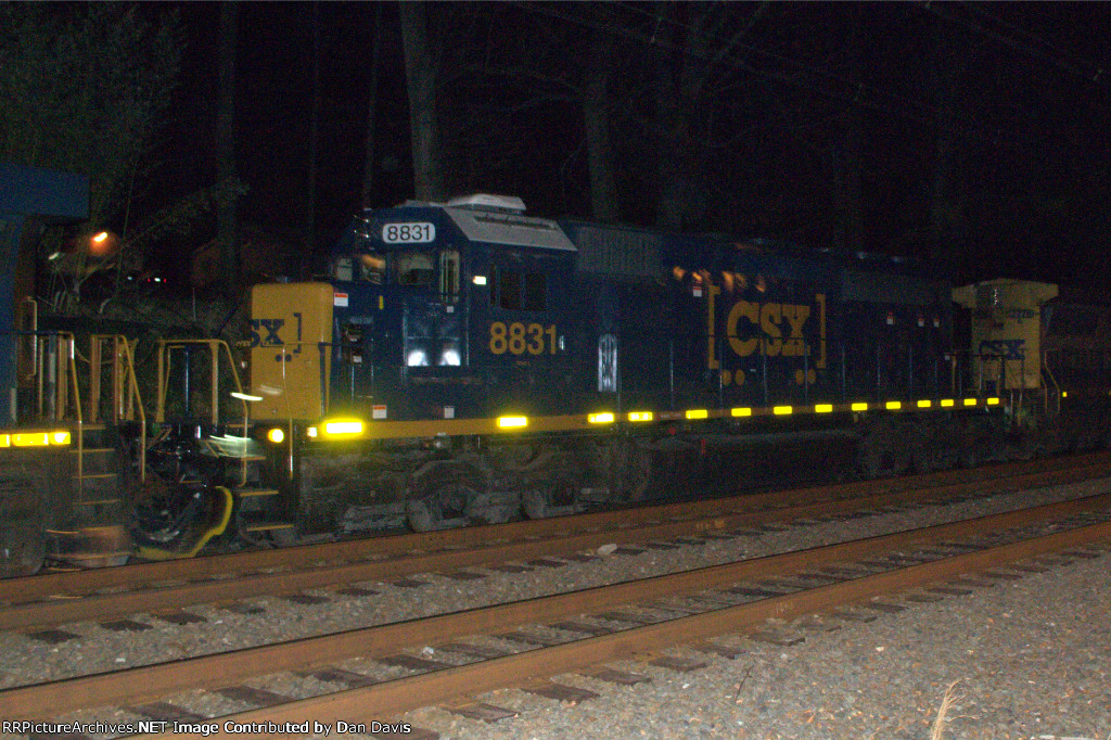 CSX SD40-2 8831 in YN3b paint trails on Q438